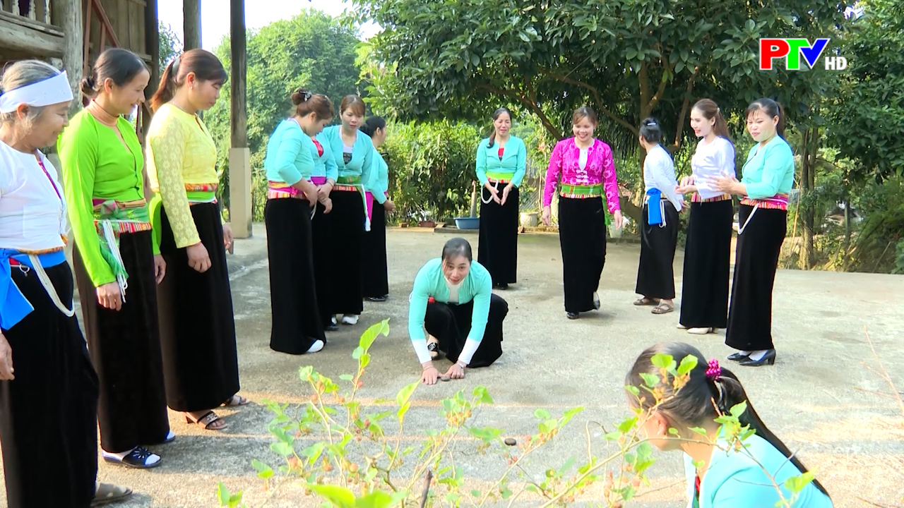 Phu Tho Cultural Express - Mang A unique folk game of the Muong and ...