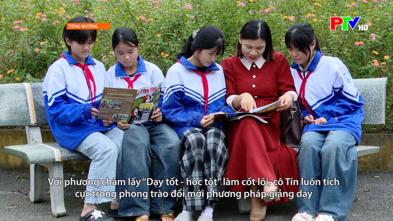 Tiếng Mường - Tâm huyết với sự nghiệp trồng người | Đài Phát thanh và ...