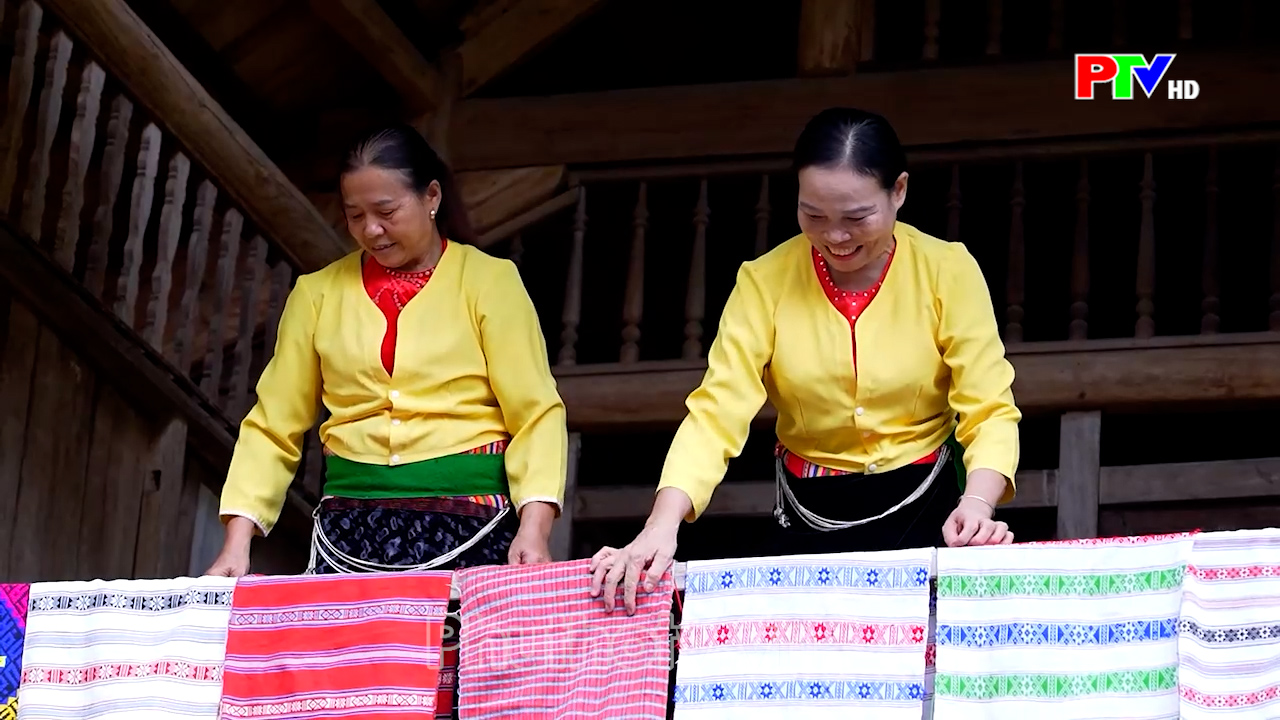 Tinh hoa trong từng họa tiết | Đài Phát thanh và Truyền hình Phú Thọ